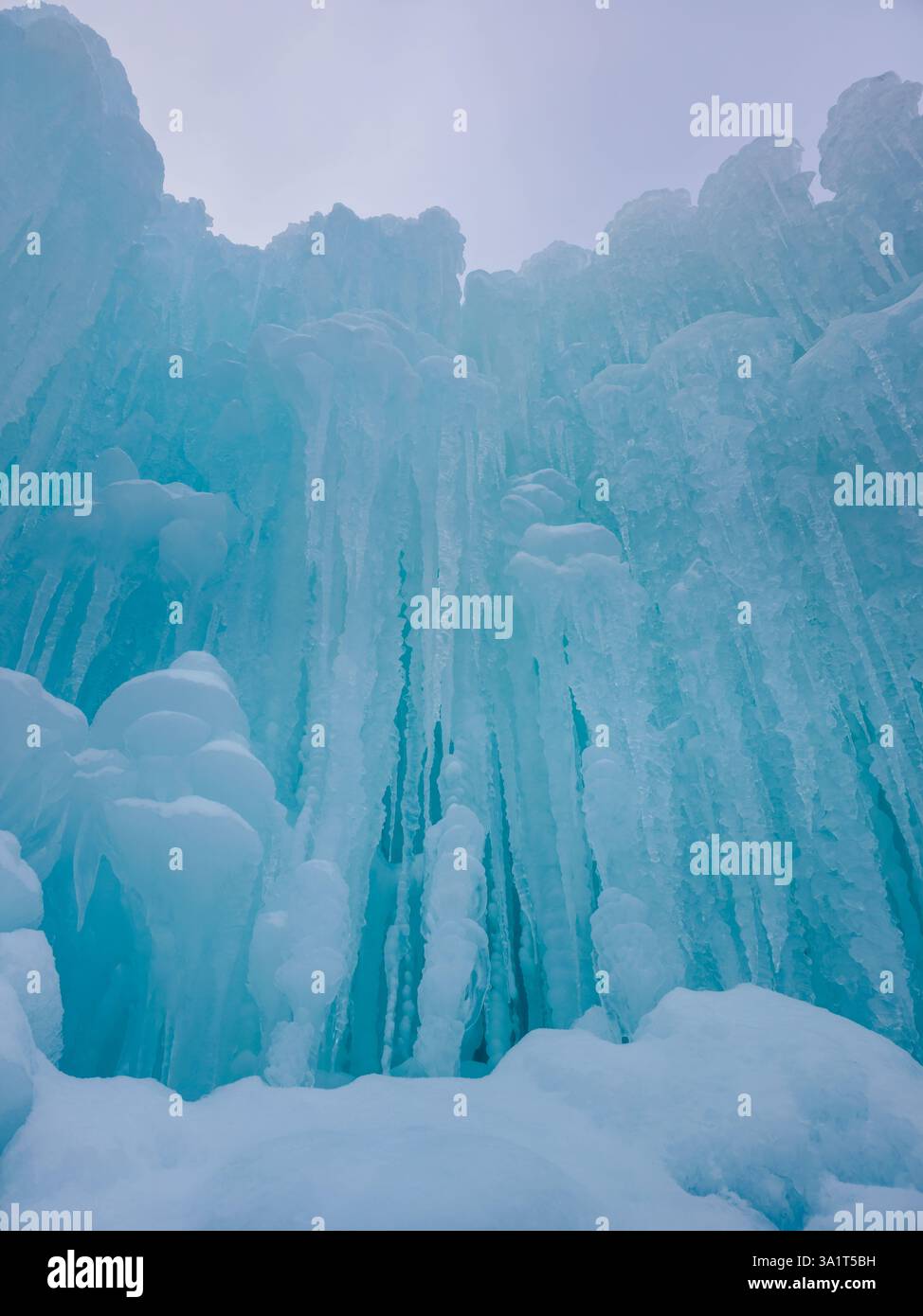 Massive glacier smooth icy hi-res stock photography and images - Alamy