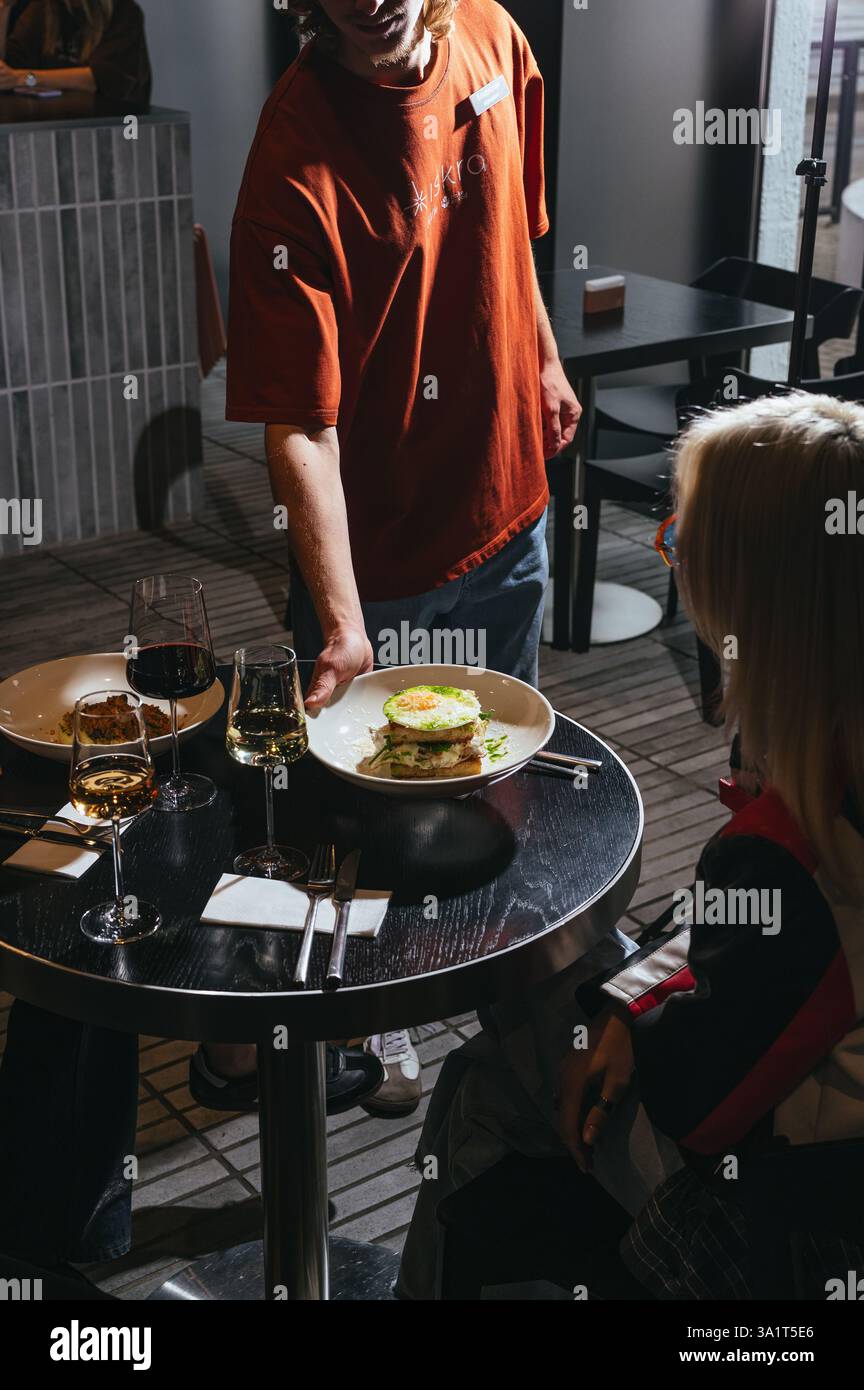 Waitress brought food service hi-res stock photography and images - Alamy