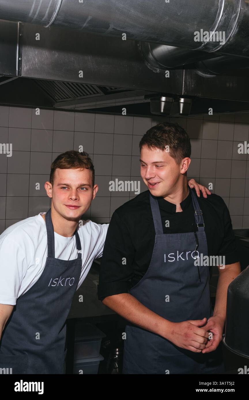 Portrait happy chefs team hi-res stock photography and images - Alamy