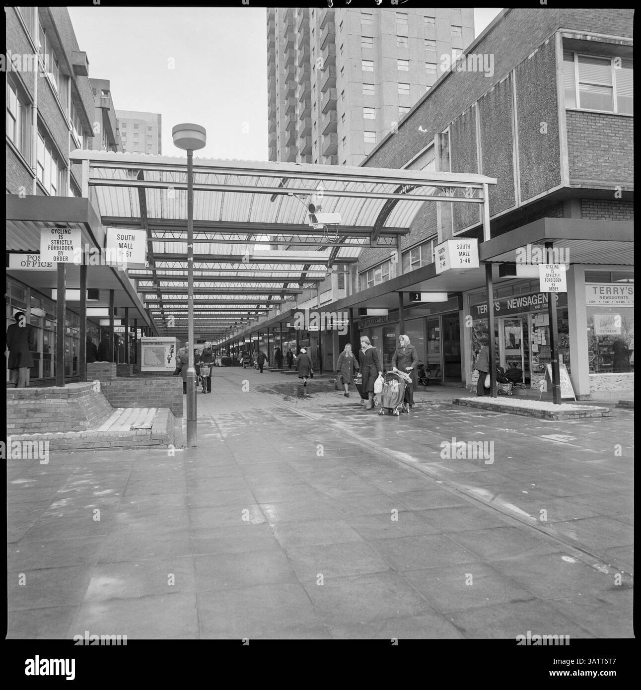 Edmonton Green Shopping Centre, New Road, Edmonton Green, Enfield ...