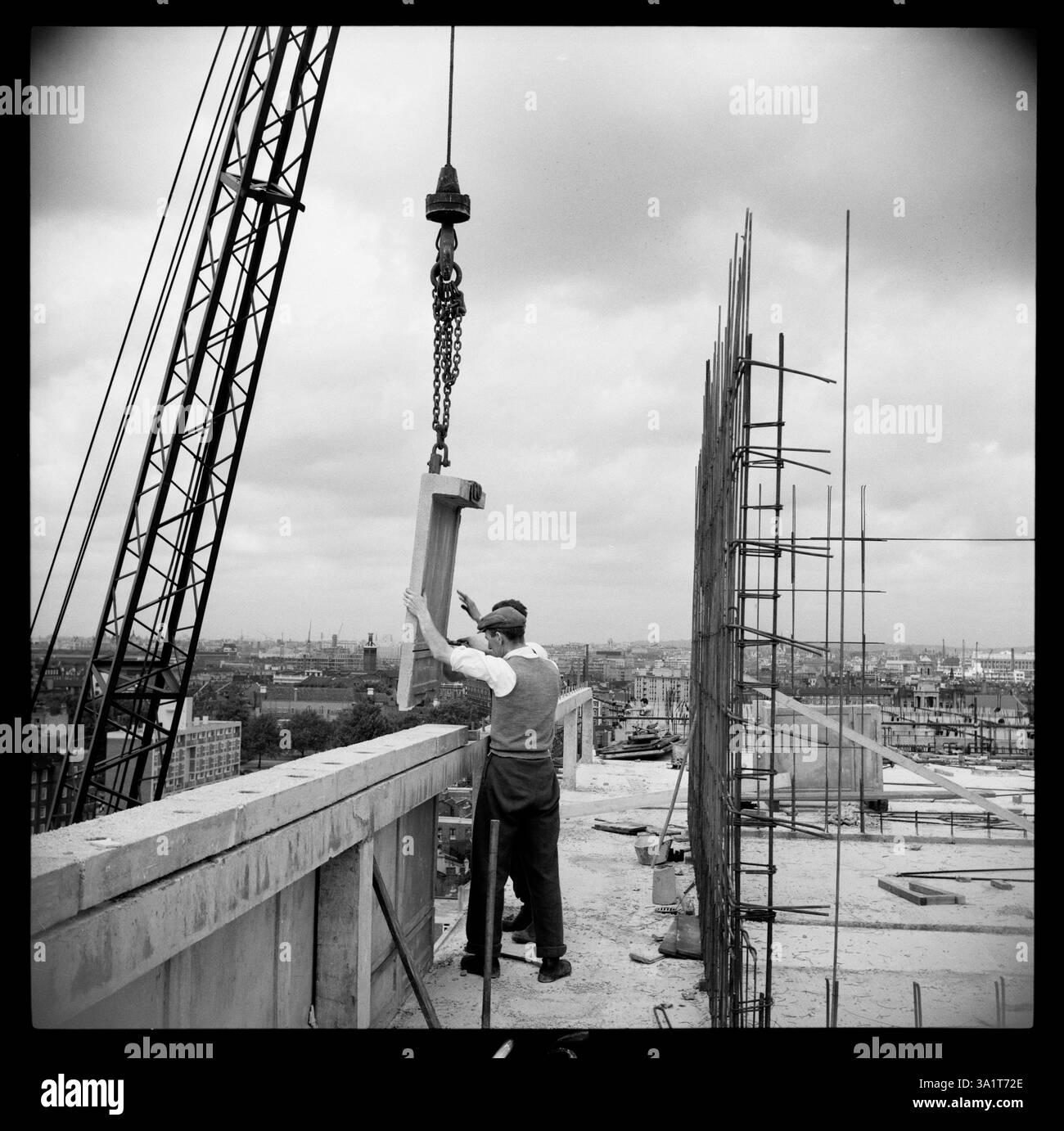 Condemned housing estate england hi-res stock photography and images ...