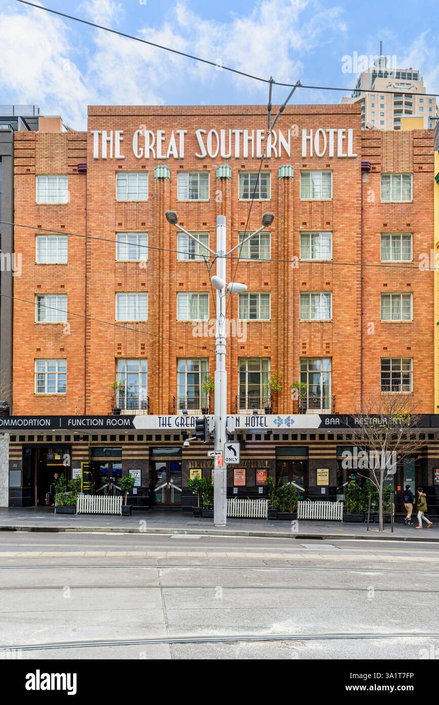 Heritage facade of the Great Southern Hotel, George Street Sydney, New ...
