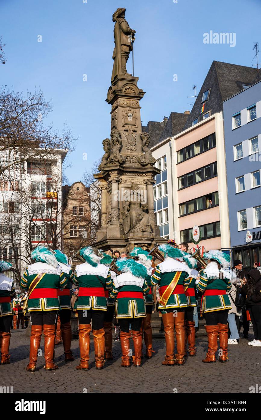 carnival in Cologne, equestrian corps "Jan von Werth" on the Old Market ...