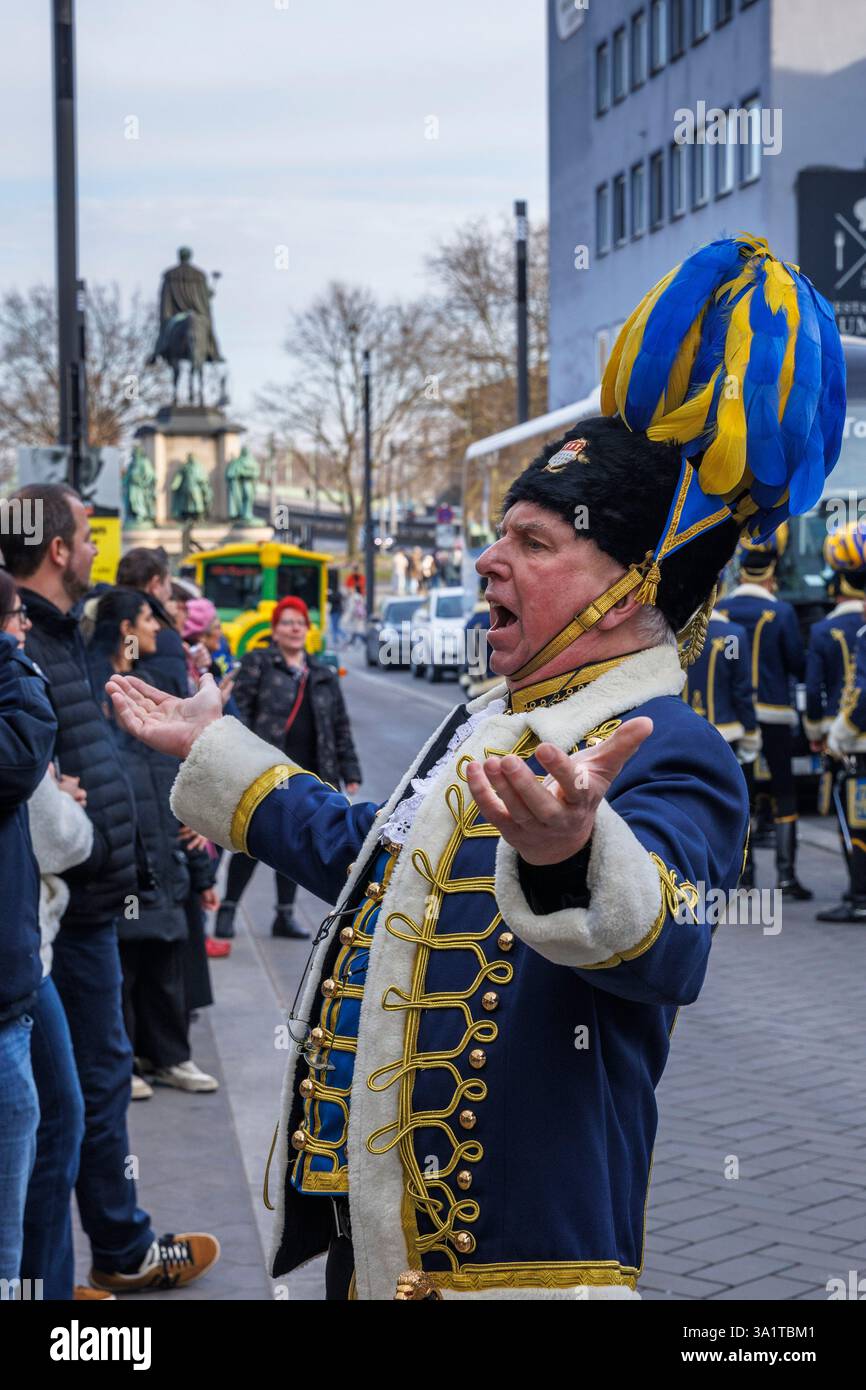 carnival in Cologne, guardsmen of the Treuer Husar carnival society ...
