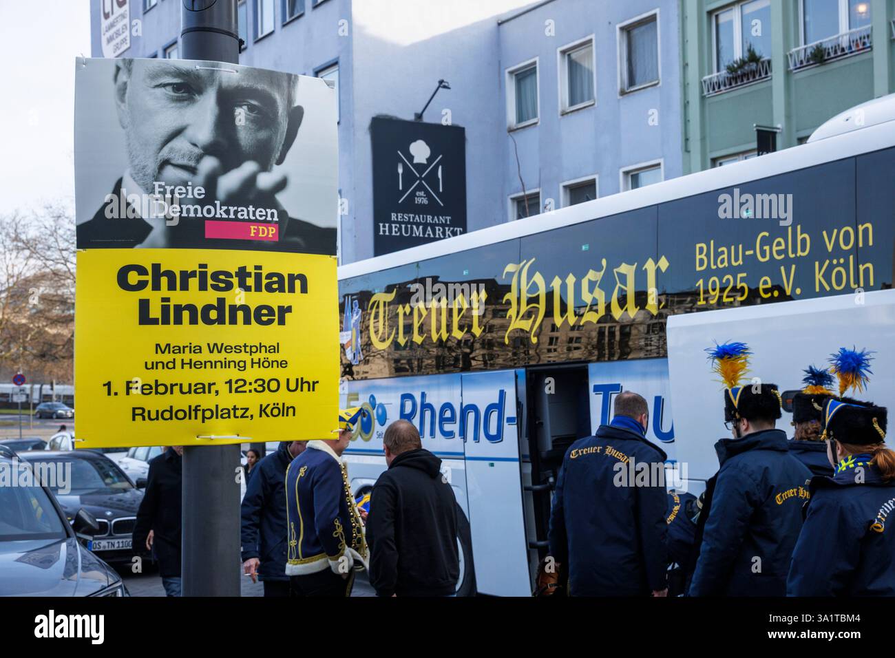 carnival in Cologne, guardsmen of the Treuer Husar carnival society ...