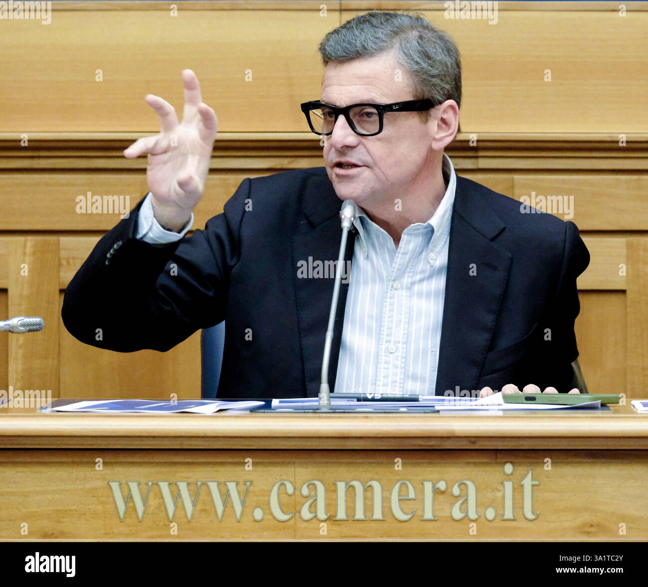 Il presidente di AZIONE Carlo Calenda in occasione della conferenza ...