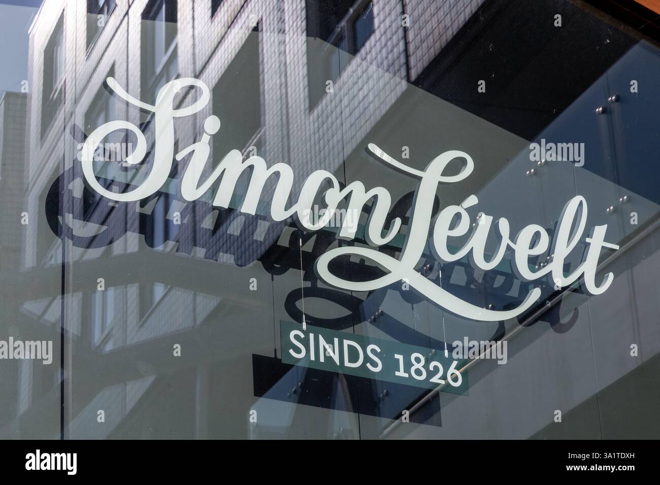 Simon Levelt Nieuwegein, For almost 200 years, the craft of coffee ...