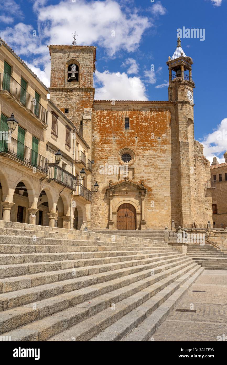 Mayor Square of medieval village of Trujillo with the San Martin church ...