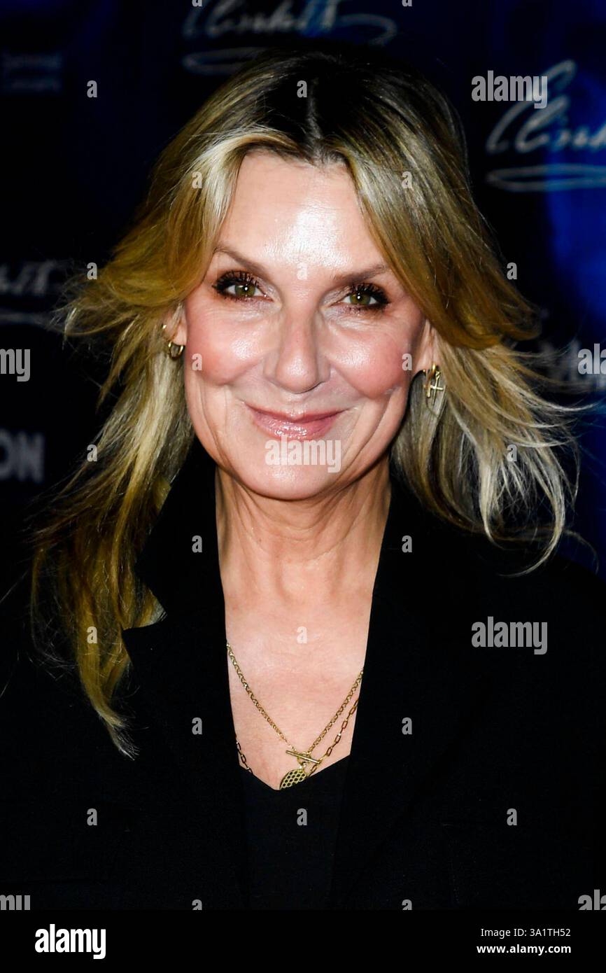 Kim Fisher Moderatorin zu Gast bei der Premiere von Elisabeth Das ...