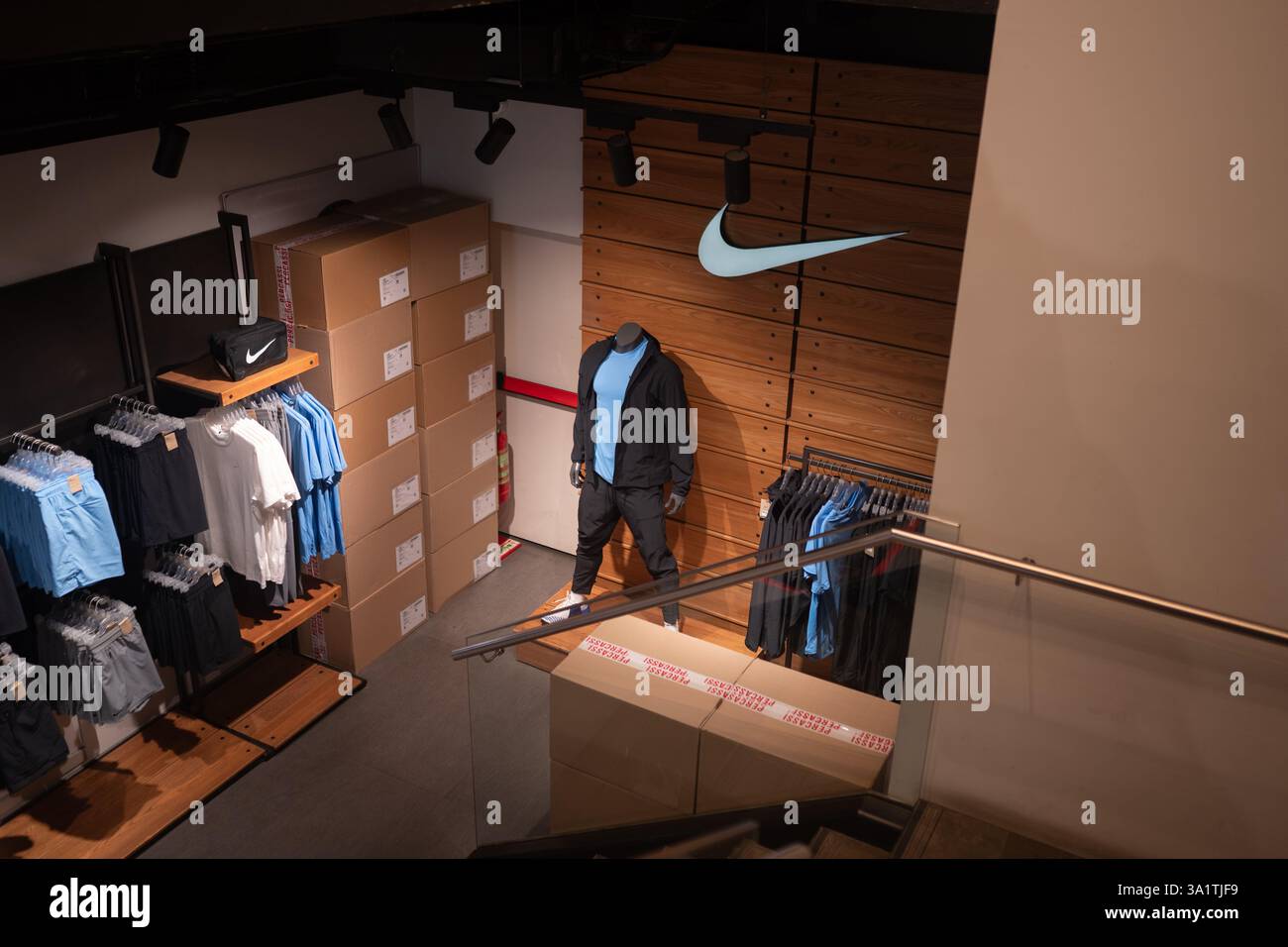 Nike store interior hi-res stock photography and images - Alamy