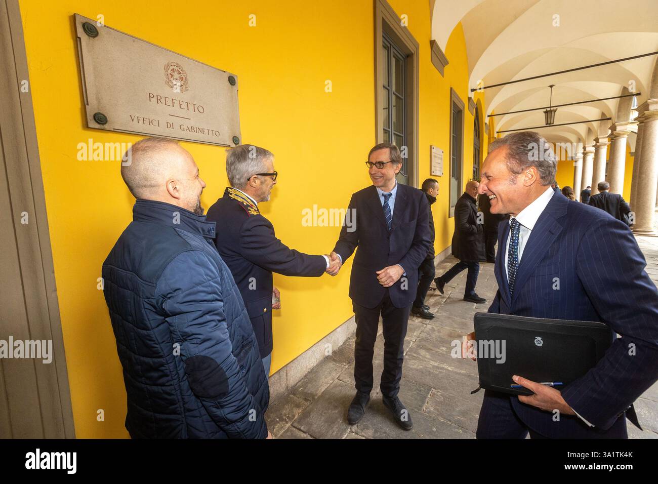 Michele Pacciani con Calogero Mauceri alla Sottoscrizione del contratto ...