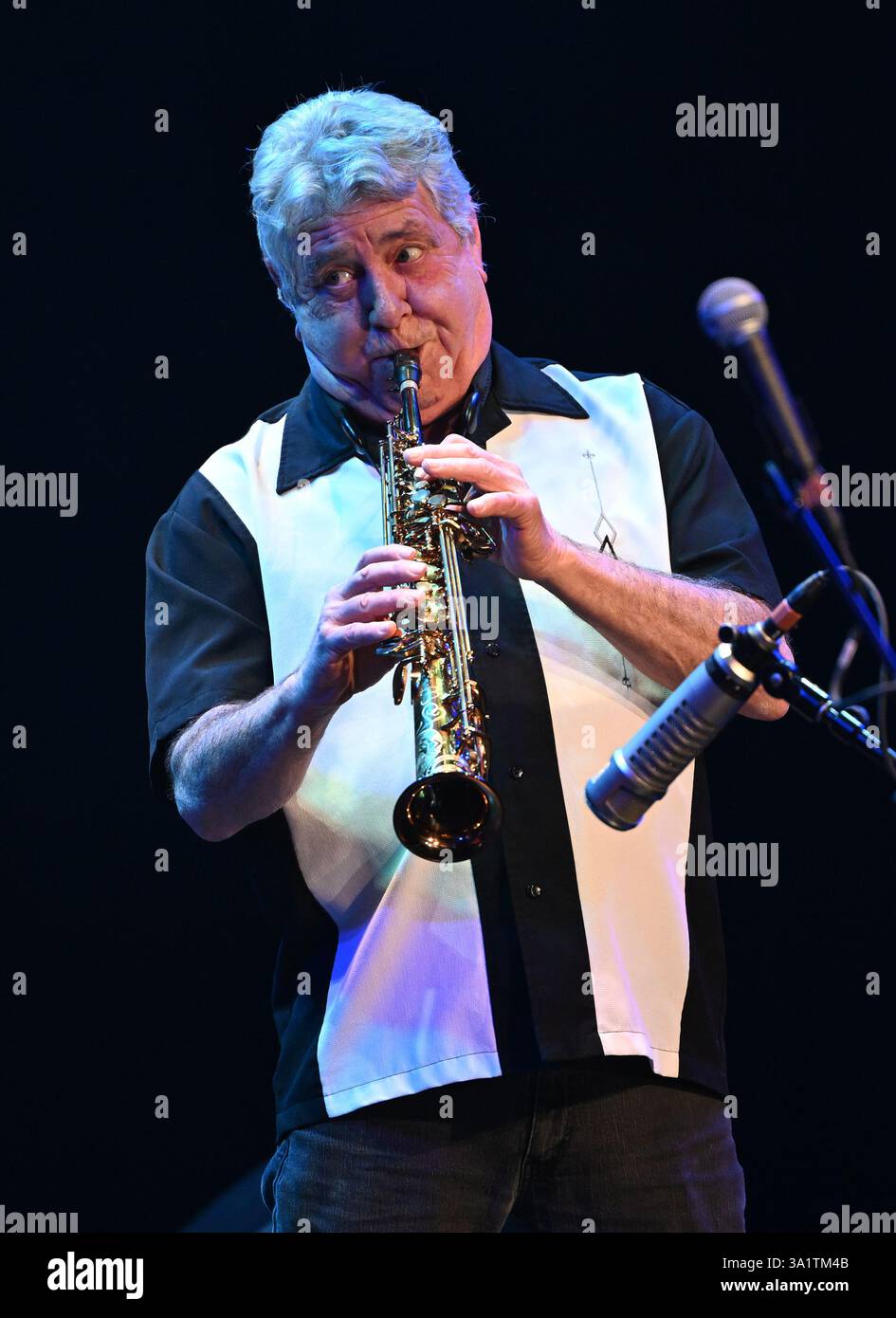 Fort Lauderdale, FL, USA. 08th Mar, 2025. Jay Beckenstein of Spyro Gyra ...