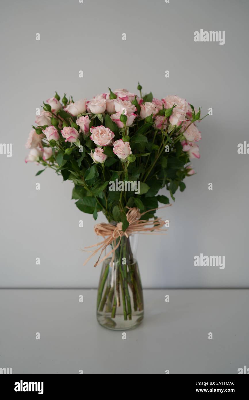 Simple feminine bouquet hi-res stock photography and images - Alamy