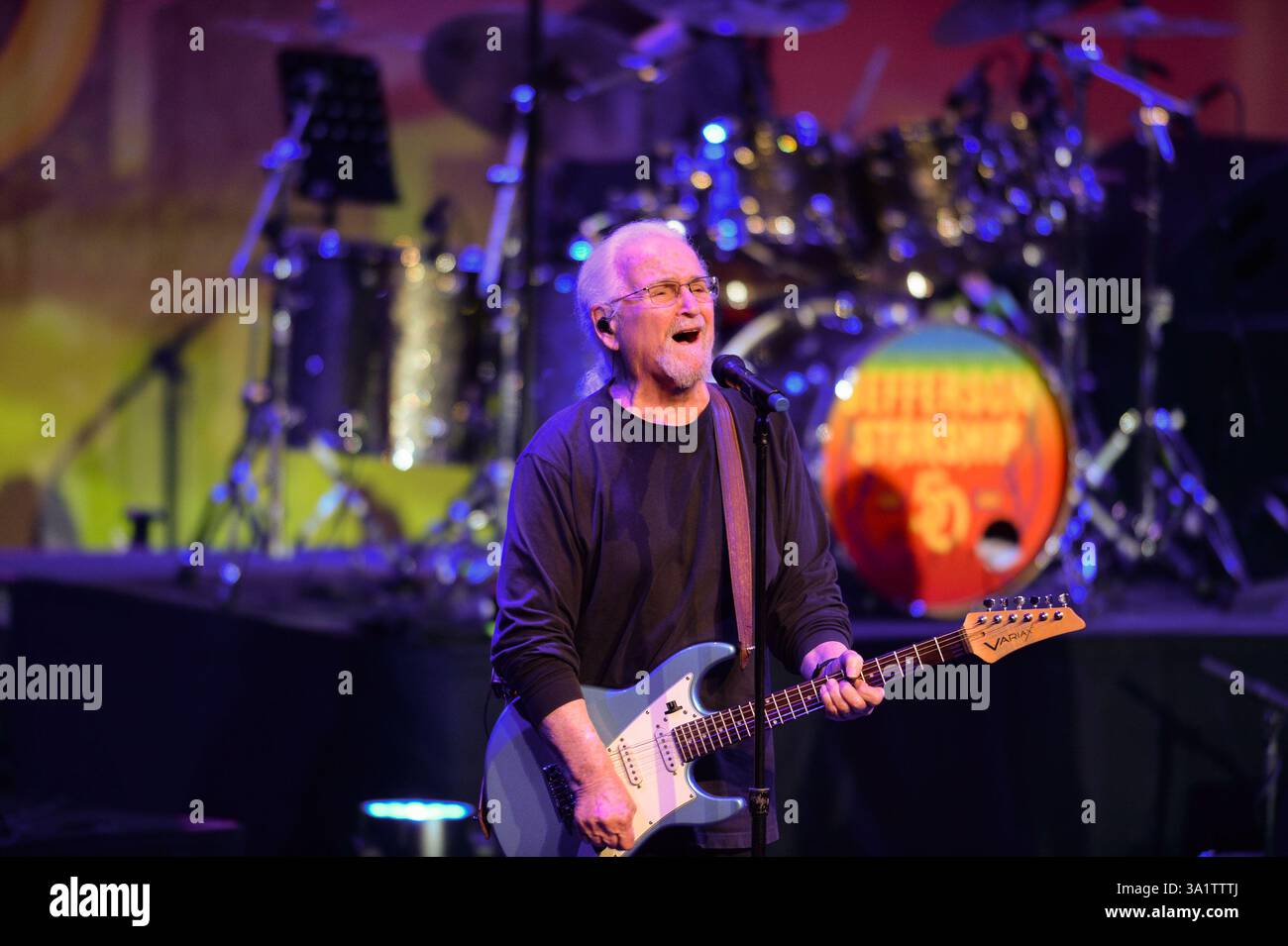 David Freiberg performs with Jefferson Starship in Fort Lauderdale ...