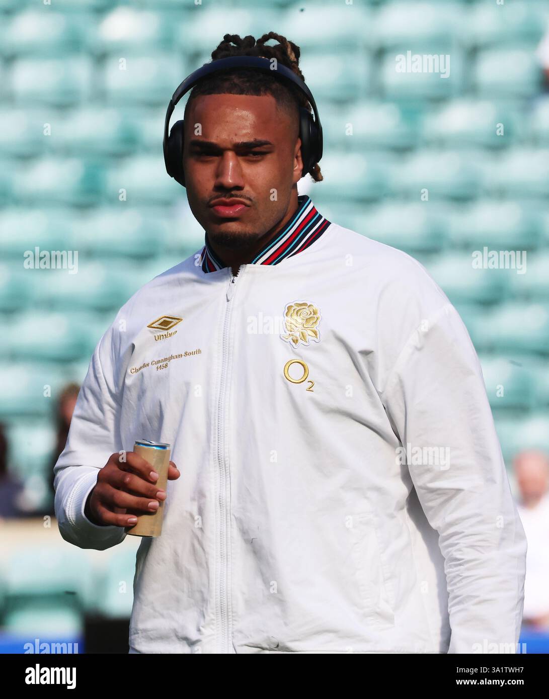 London, UK. 09th Mar, 2025. England's Chandler Cunningham-South ...