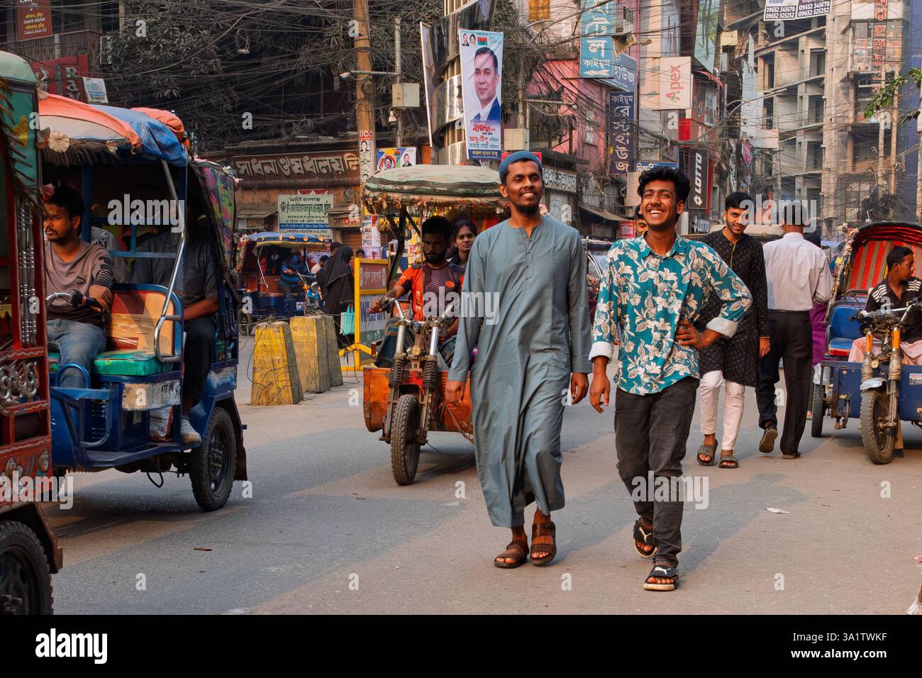 Busy street, Comilla, Bangladesh Stock Photo - Alamy