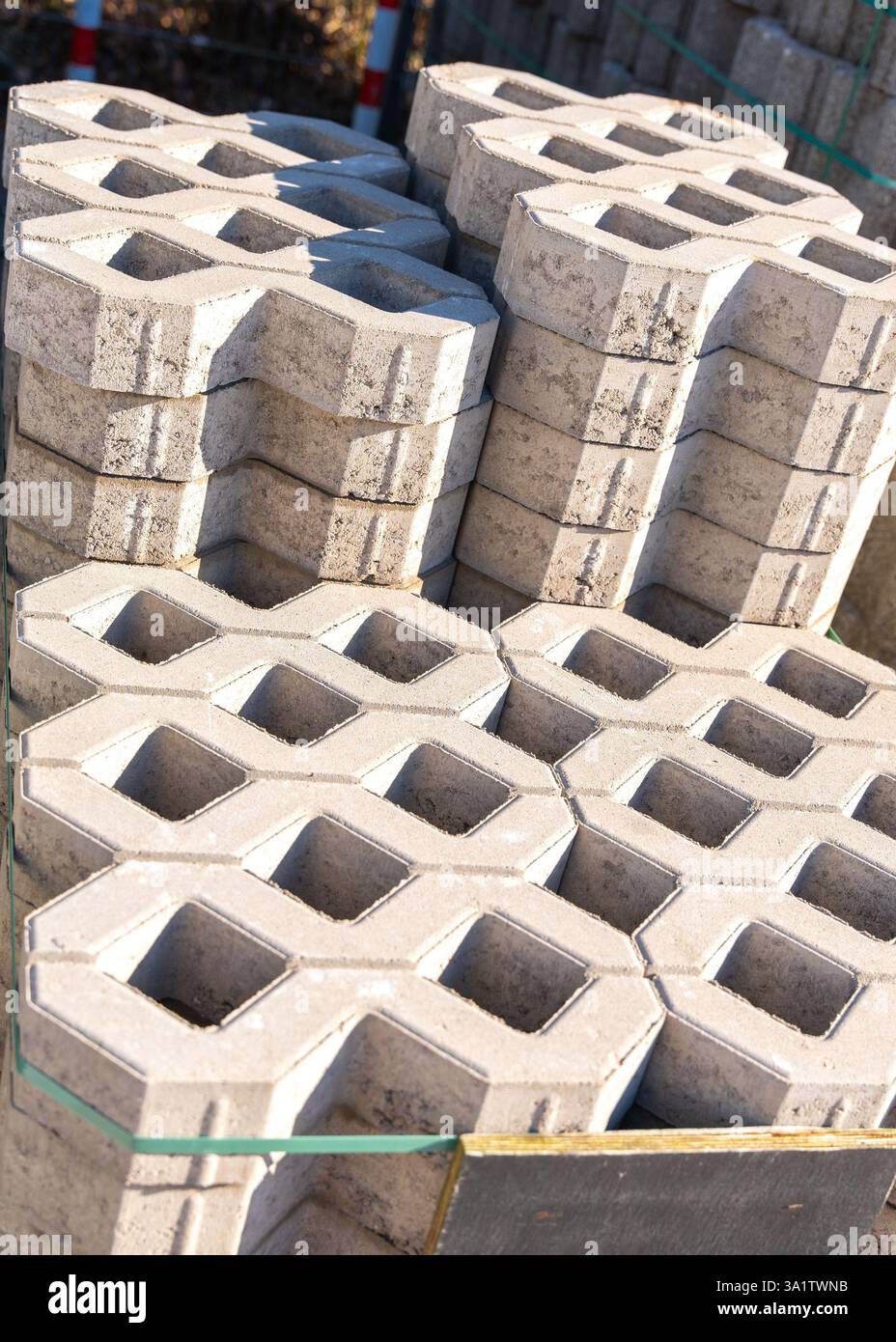 budget gray street tile, lawn grate stone, Okopflaster, stacked one on ...