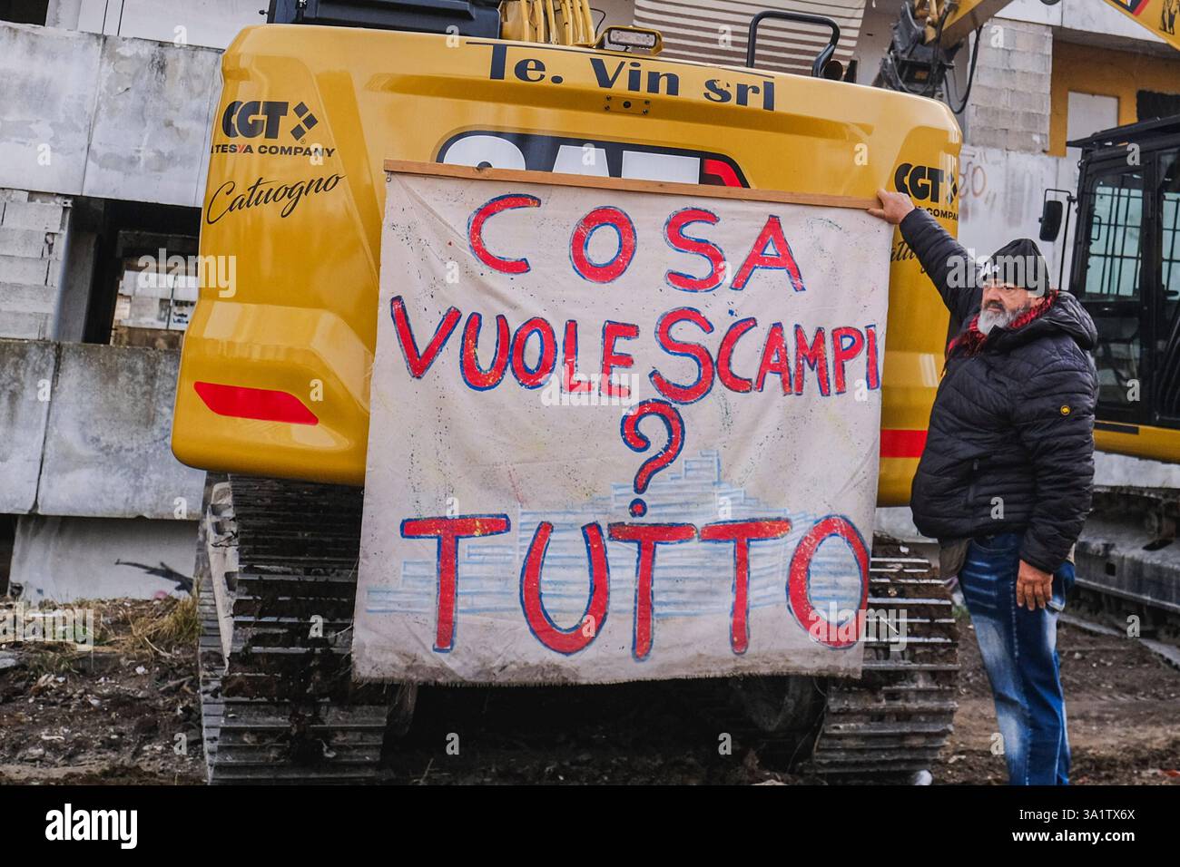 News - Sails Yellov of Scampia demolished One of the so-called Sails ...