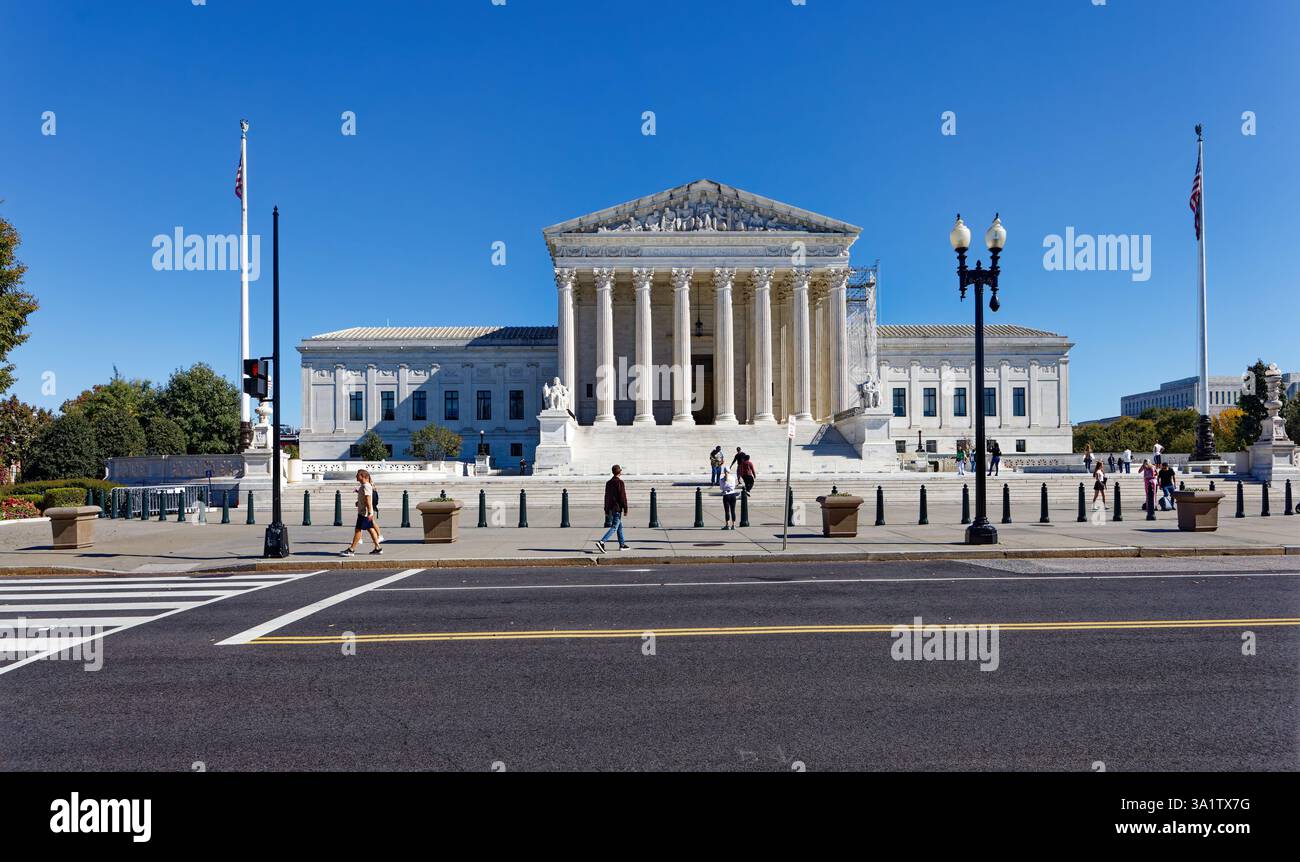 Supreme Court building, built in 1935 to design of Cass Gilbert, is a ...