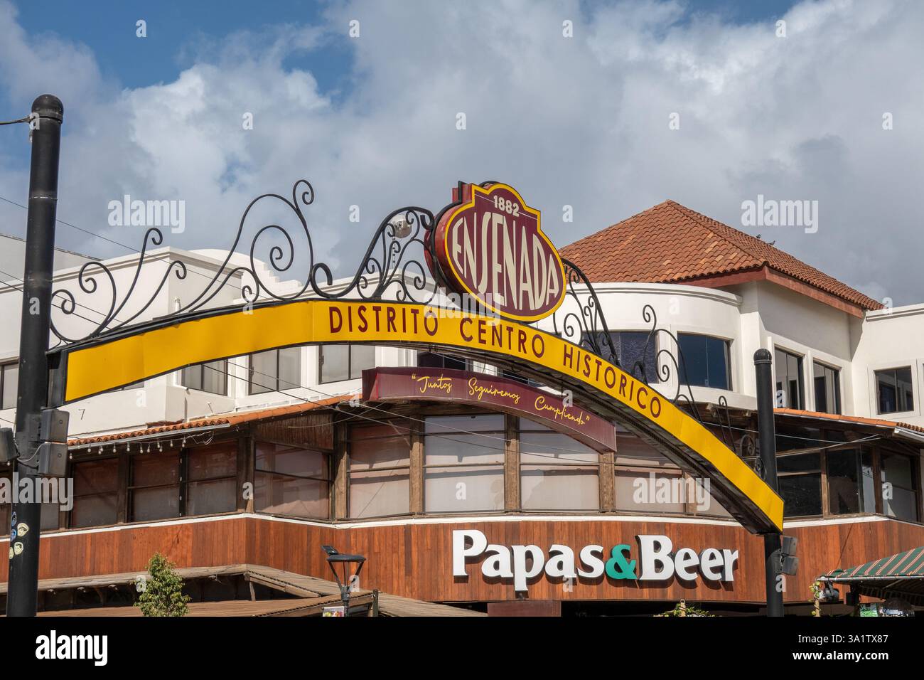 Historic district sign hi-res stock photography and images - Alamy