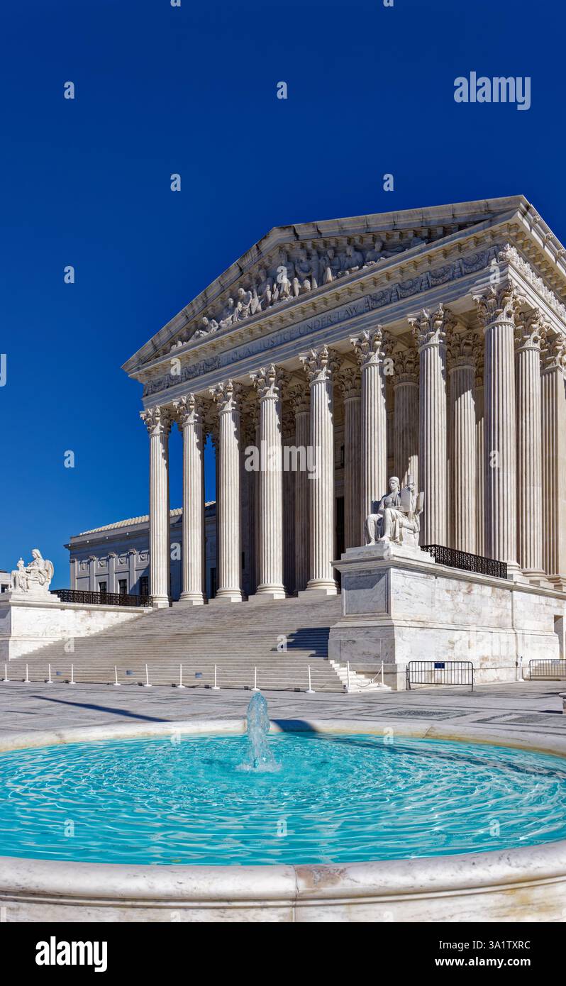 Supreme Court building, built in 1935 to design of Cass Gilbert, is a ...