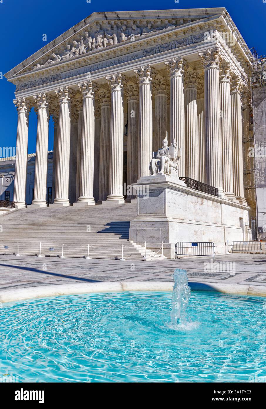 Supreme Court building, built in 1935 to design of Cass Gilbert, is a ...