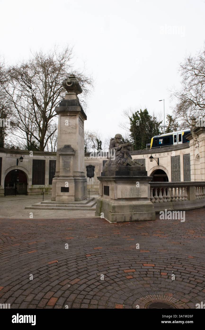 City of portsmouth war memorial hi-res stock photography and images - Alamy