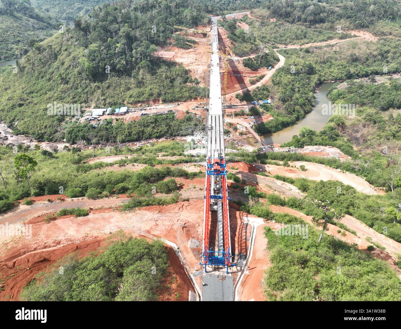 (250310) -- PHNOM PENH, March 10, 2025 (Xinhua) -- An aerial drone ...