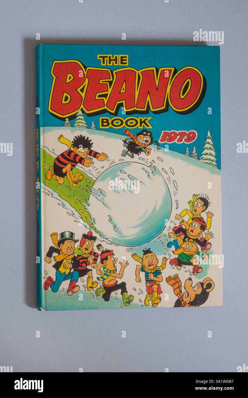 Cartoon book kids hi-res stock photography and images - Alamy