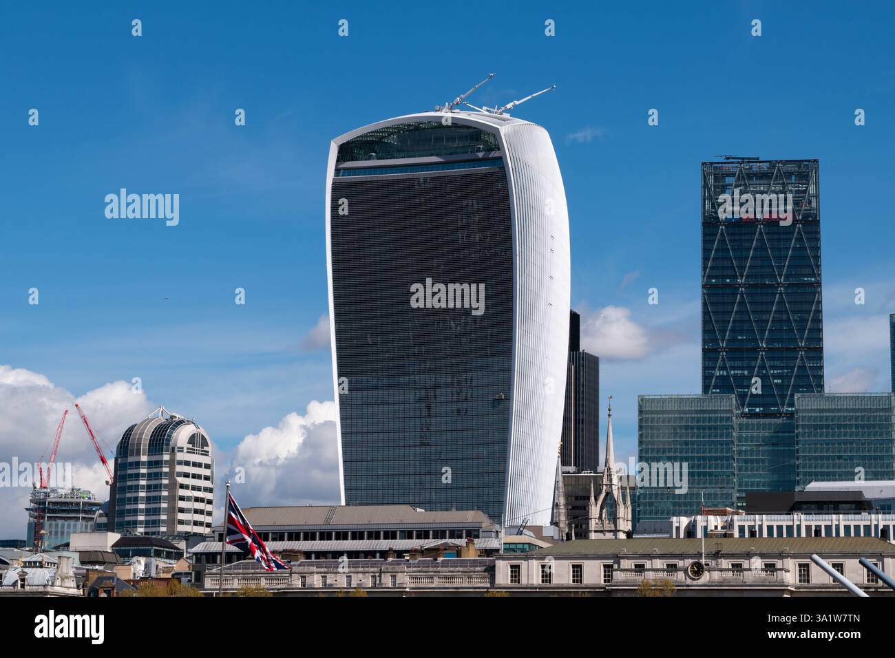 20 Fenchurch Street building (aka The Walkie-Talkie or The Fenchurch ...