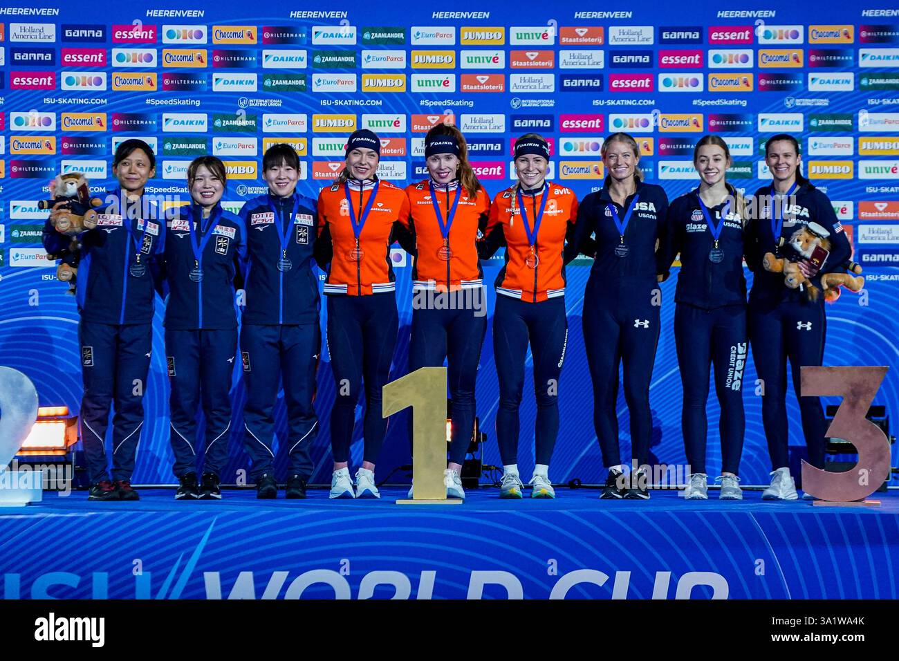 HEERENVEEN, NETHERLANDS - MARCH 2: Joy Beune of Netherlands, Antoinette ...