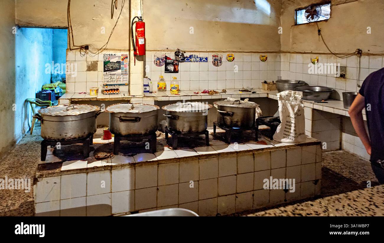 Algerian restaurant hi-res stock photography and images - Alamy