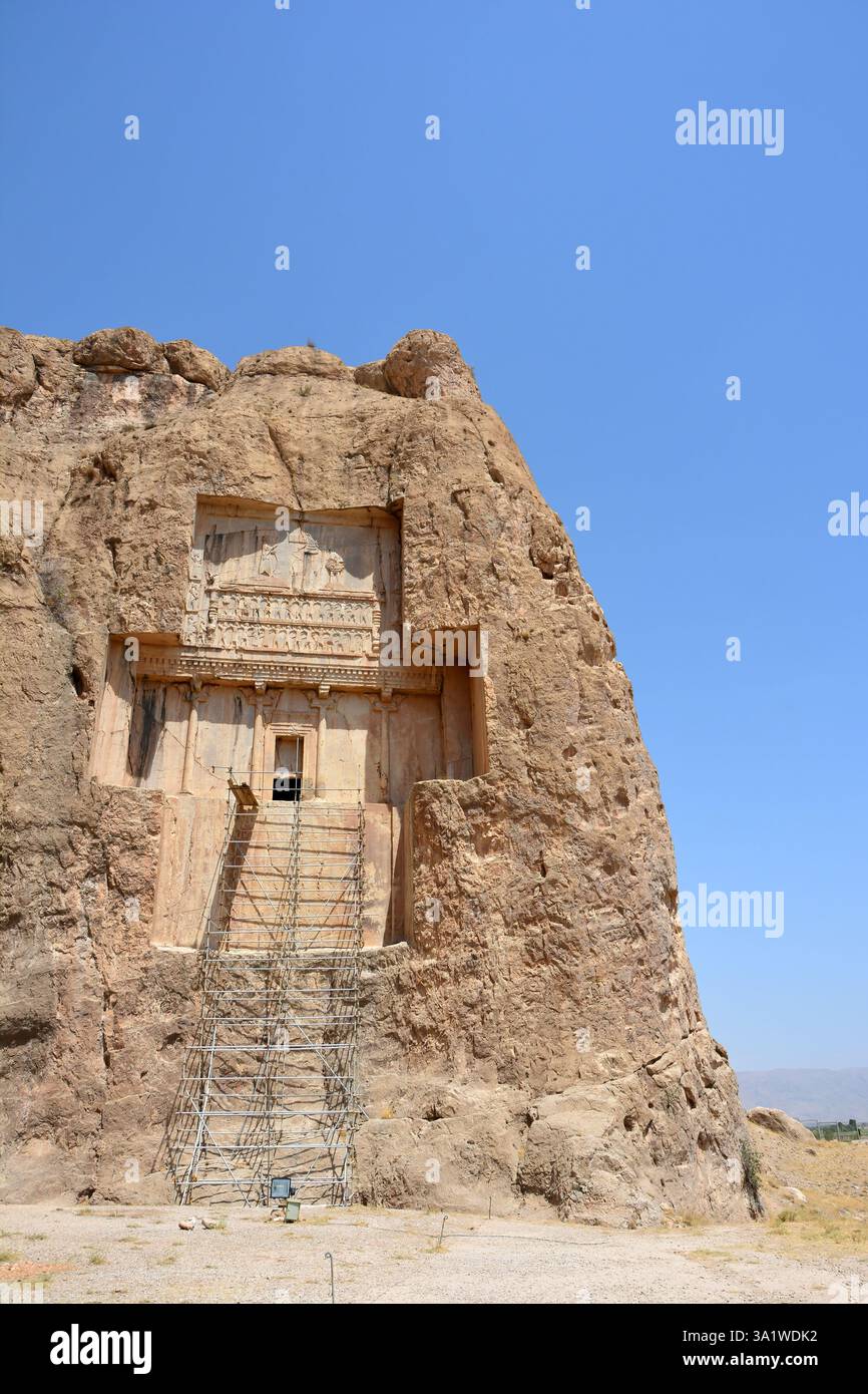 Xerxes tomb at naqsh e rostam hi-res stock photography and images - Alamy