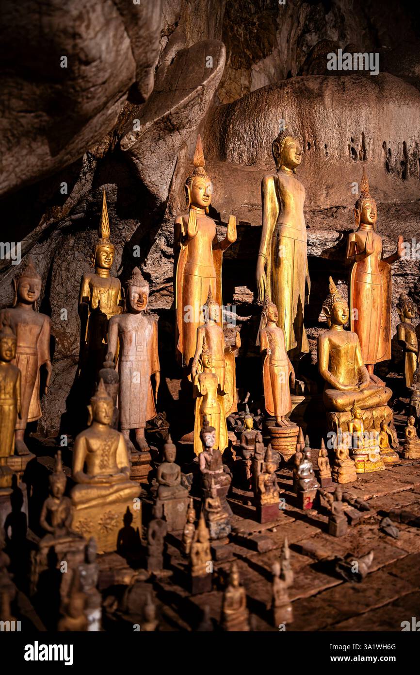 Luang prabang laos altar hi-res stock photography and images - Alamy