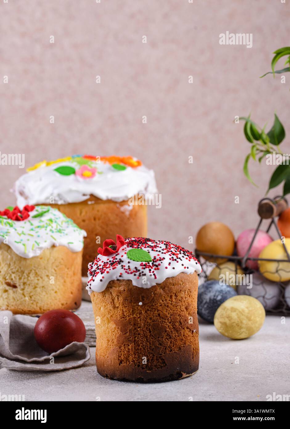 Traditional Ukrainian and Russian Easter cake kulich Stock Photo - Alamy