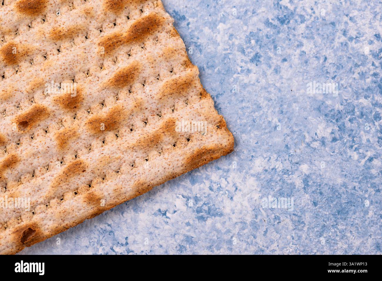 Traditional Jewish bread matzo for Passover Stock Photo - Alamy