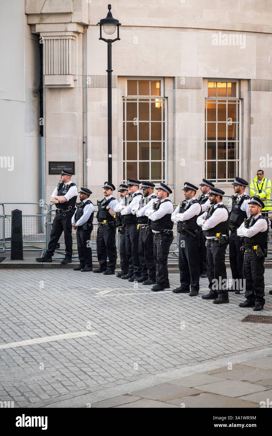Metropolitan police guarding BBC headquarters in Portland Place ...