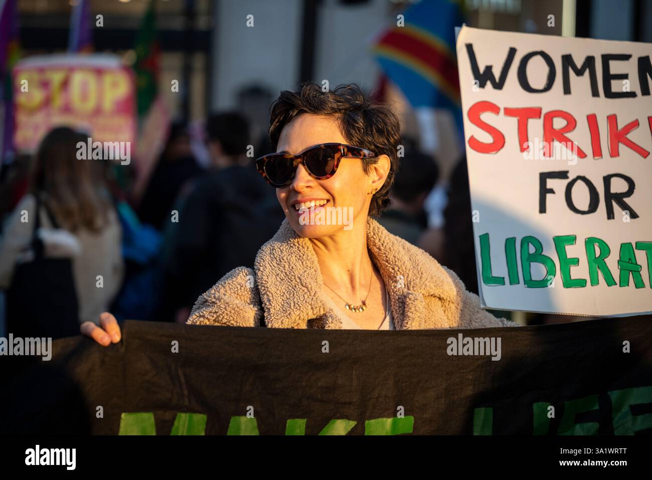 Civil disobedience on Oxford Circus, International Women's Day ...