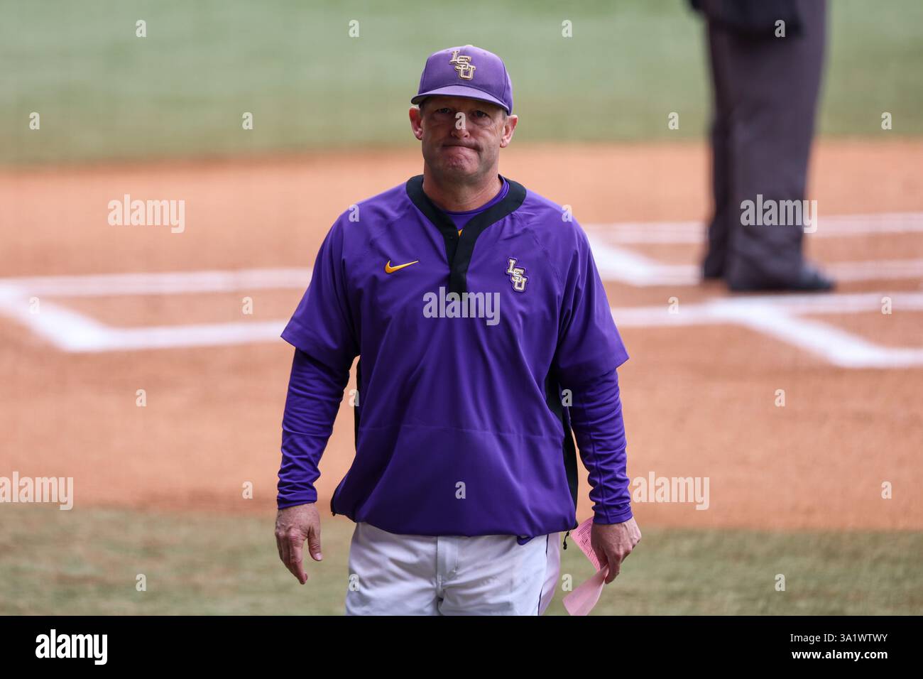 Baton Rouge, LA, USA. 9th Mar, 2025. LSU Head Coach Jay Johnson walks ...