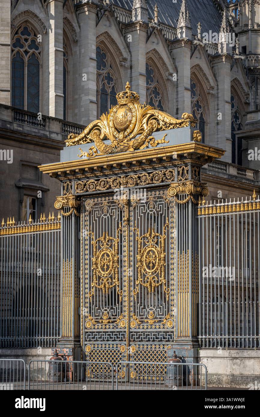 Paris, France - 03 08 2025: View of Golden gate of the Paris Courthouse ...