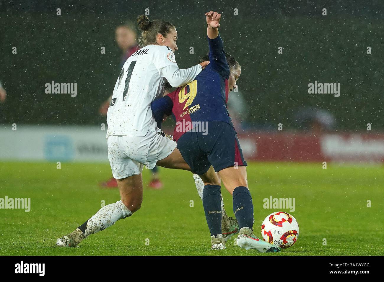Madrid, Spain. 06th Mar, 2025. Real Madrid CF's Filippa Angeldahl (l ...