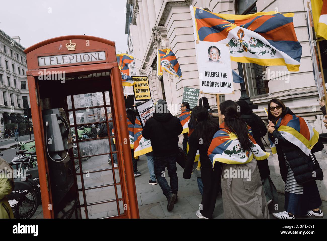 Tibetan independence protest in London Protesters gather outside ...