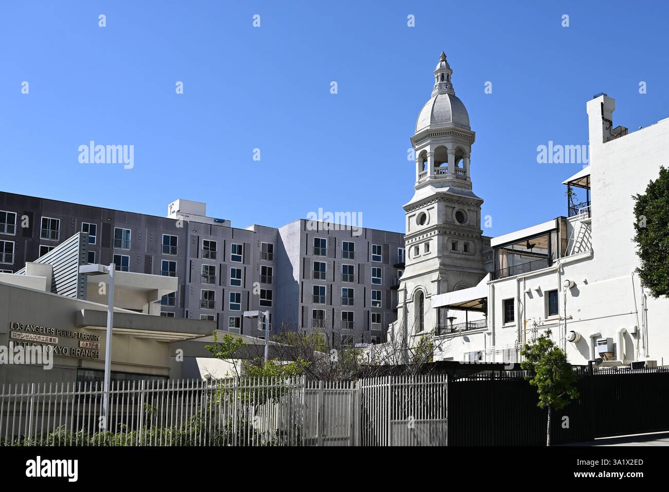 LOS ANGELES, CALIFORNIA - 8 MAR 2025: Los Angeles Public Library ...