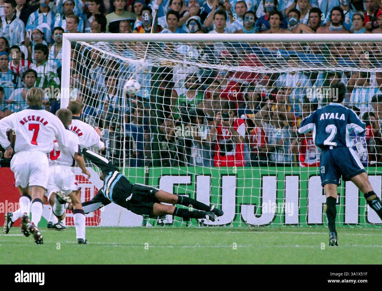 Alan shearer world cup 1998 hi-res stock photography and images - Alamy