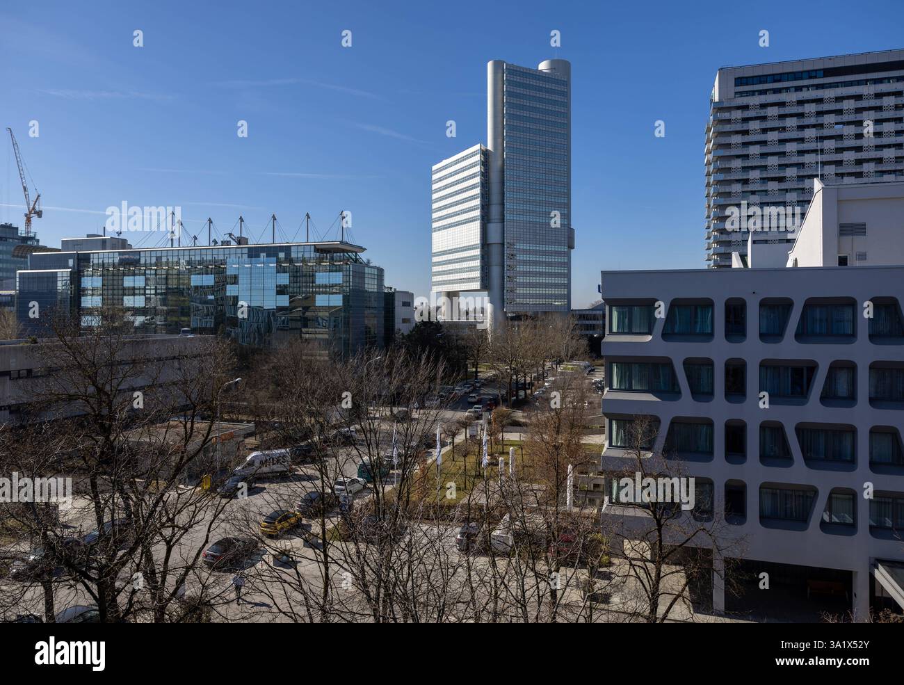 Munich hypo haus hi-res stock photography and images - Alamy