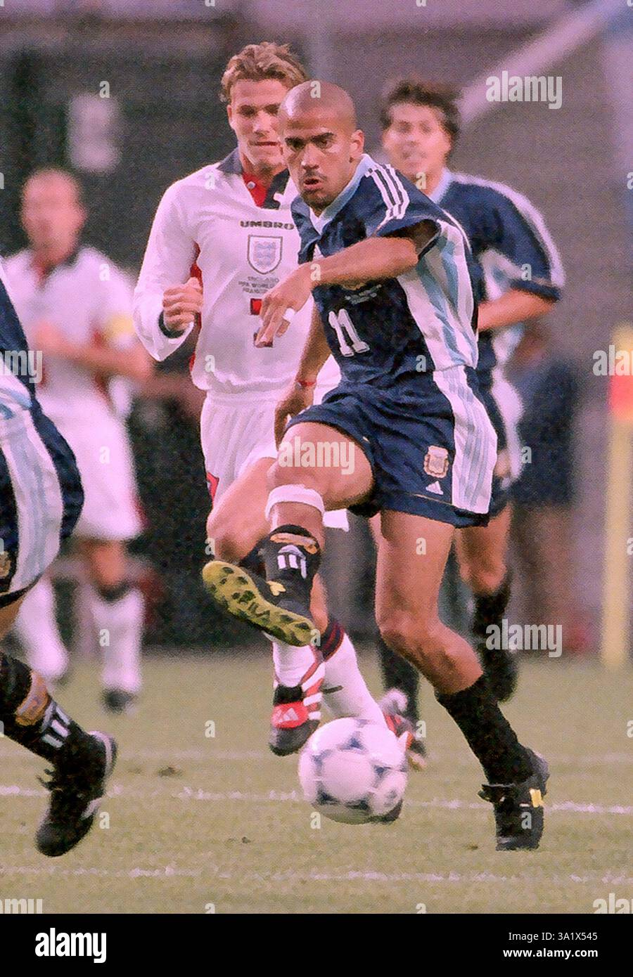 David beckham 1998 world cup hi-res stock photography and images - Alamy