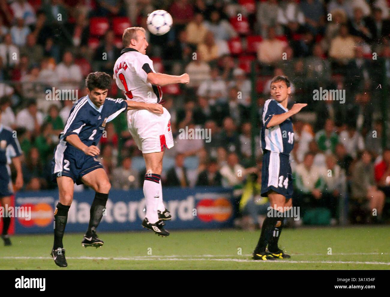Alan shearer world cup 1998 hi-res stock photography and images - Alamy