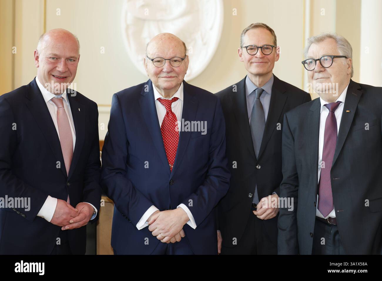 Kai Wegner, Walter Momper 80. Geburtstag Walter Mompe, am 10.03.2025 in ...