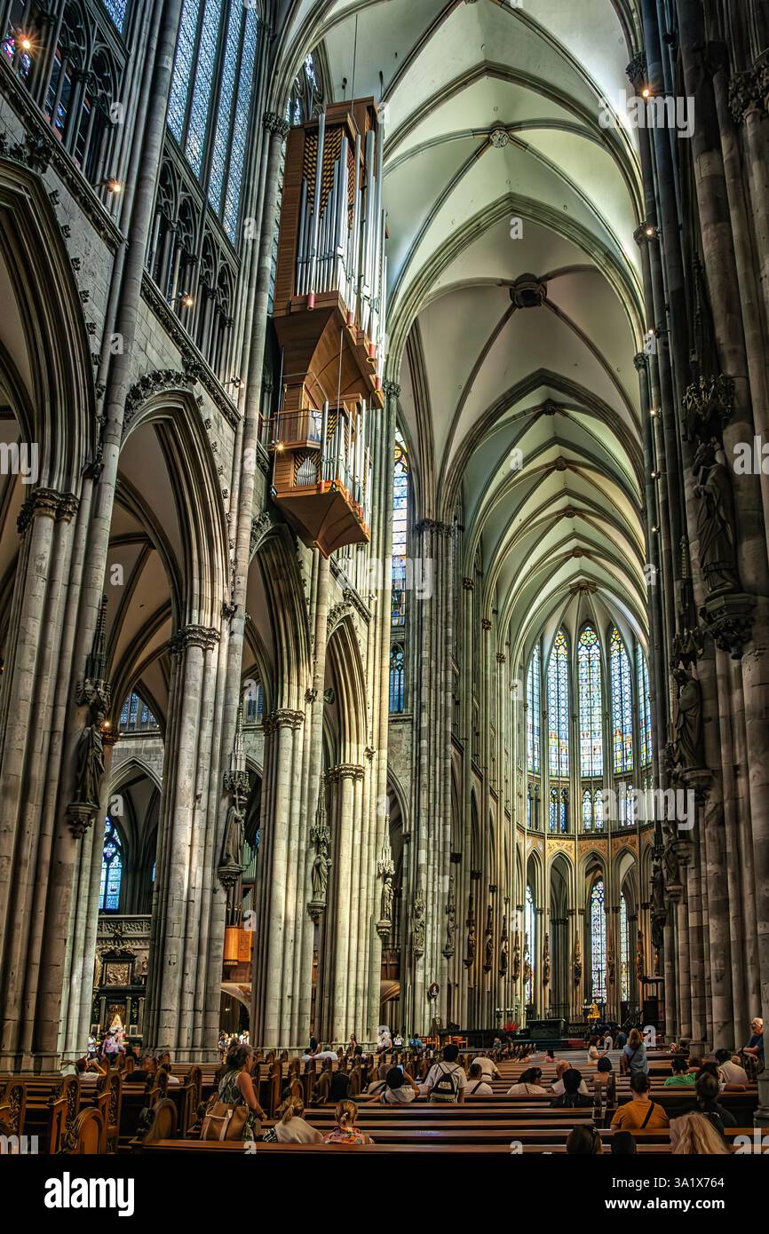The Gothic architecture of Cologne Cathedral, with its slender columns ...