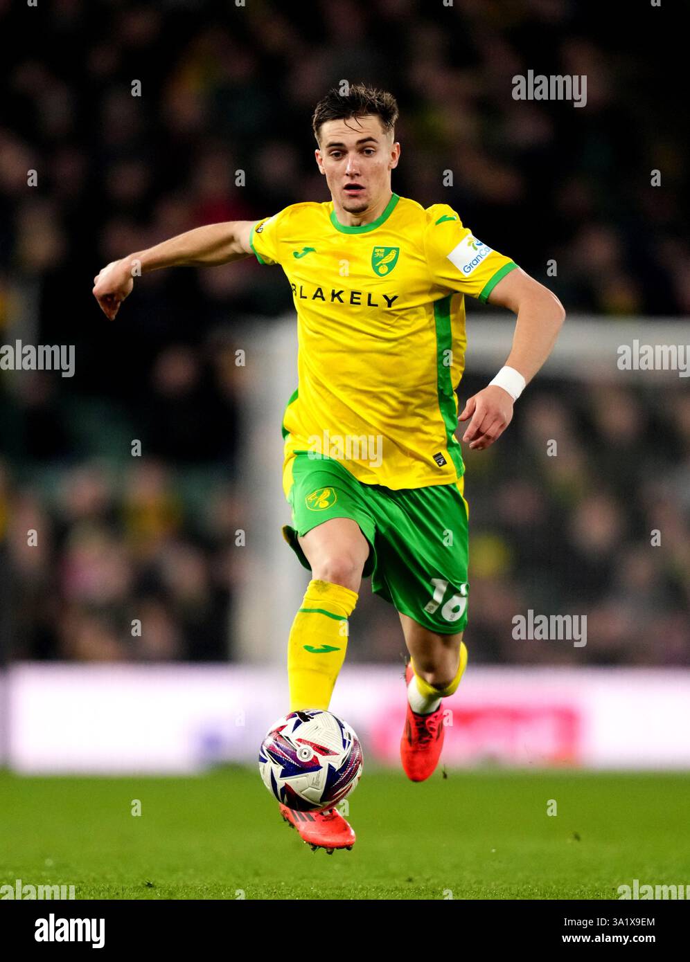 Norwich City's Jacob Wright during the Sky Bet Championship match at ...